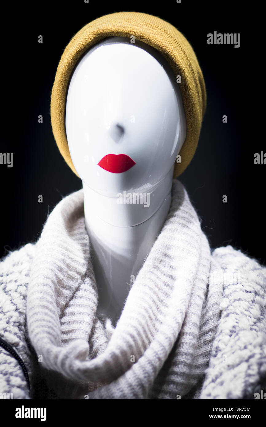 Shop dummy fashion mannequin in department store boutique window ...