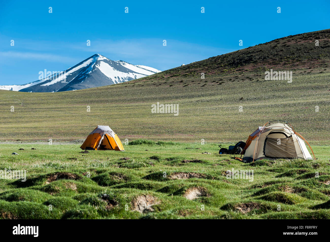 India ladakh camping hi-res stock photography and images - Alamy