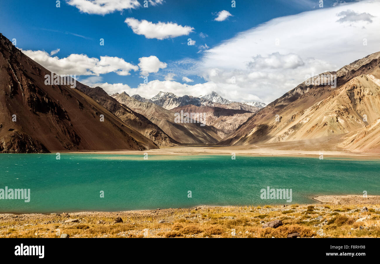 El yeso reservoir near santiago hi-res stock photography and images - Alamy