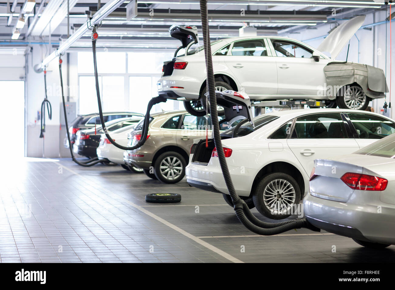 Car dealership hi-res stock photography and images - Alamy