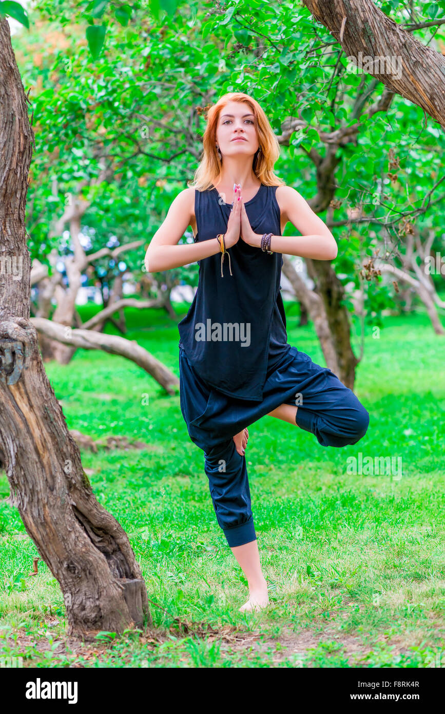 Barefoot woman hi-res stock photography and images - Alamy