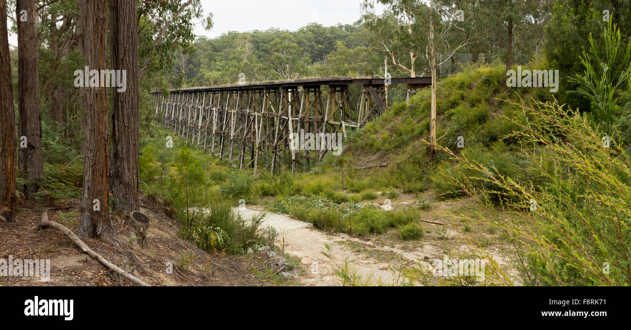 Victoria railway bridge hi-res stock photography and images - Alamy