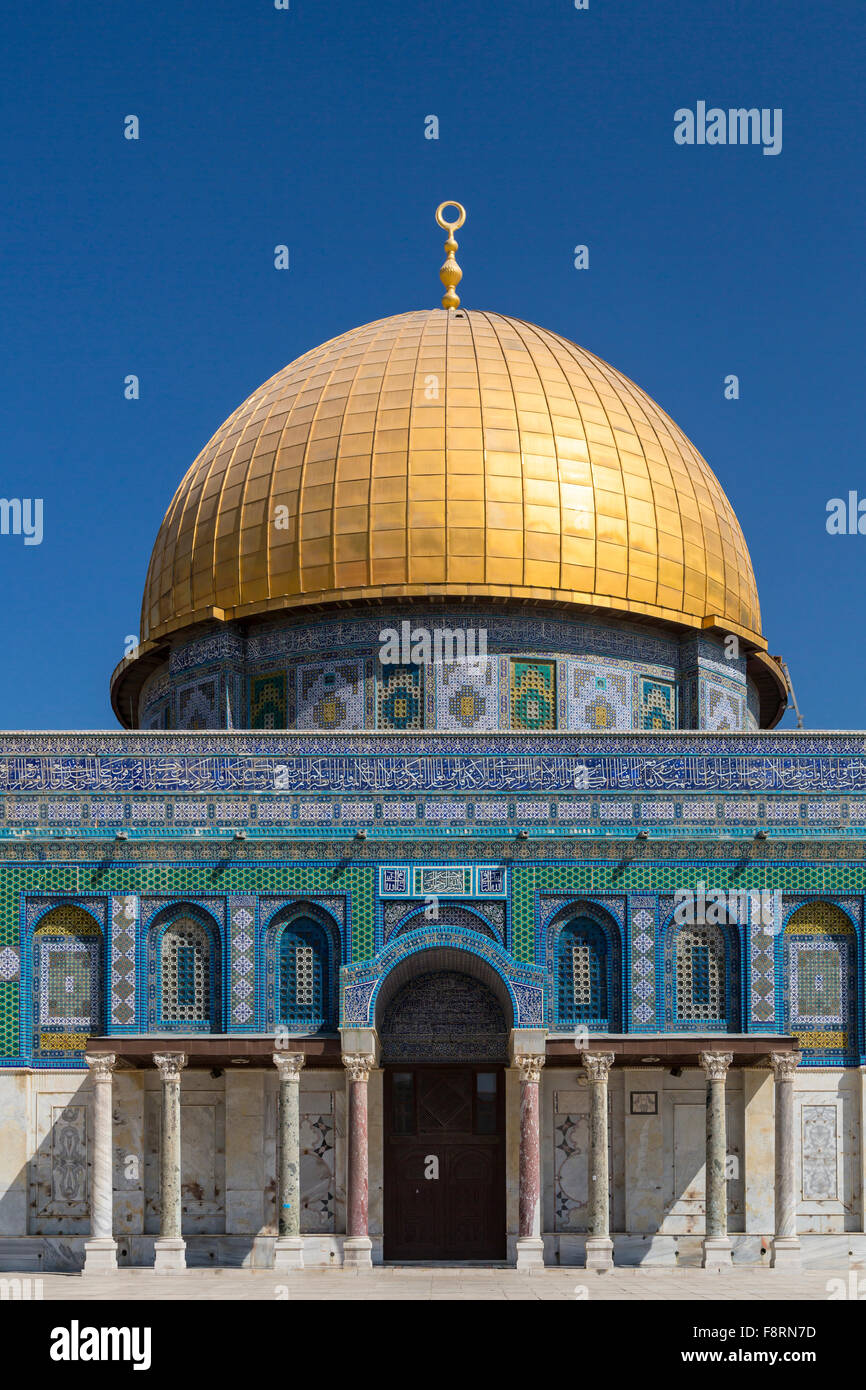 Temple mount moriah hi-res stock photography and images - Alamy