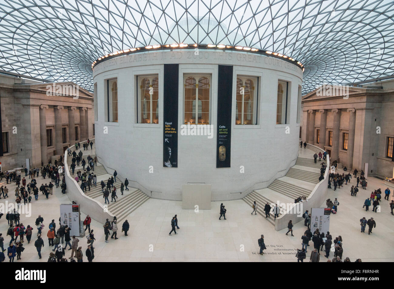 British museum courtyard hi-res stock photography and images - Alamy
