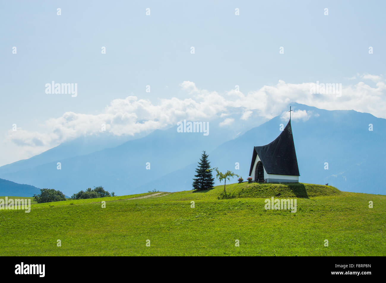 Church scenic hi-res stock photography and images - Alamy