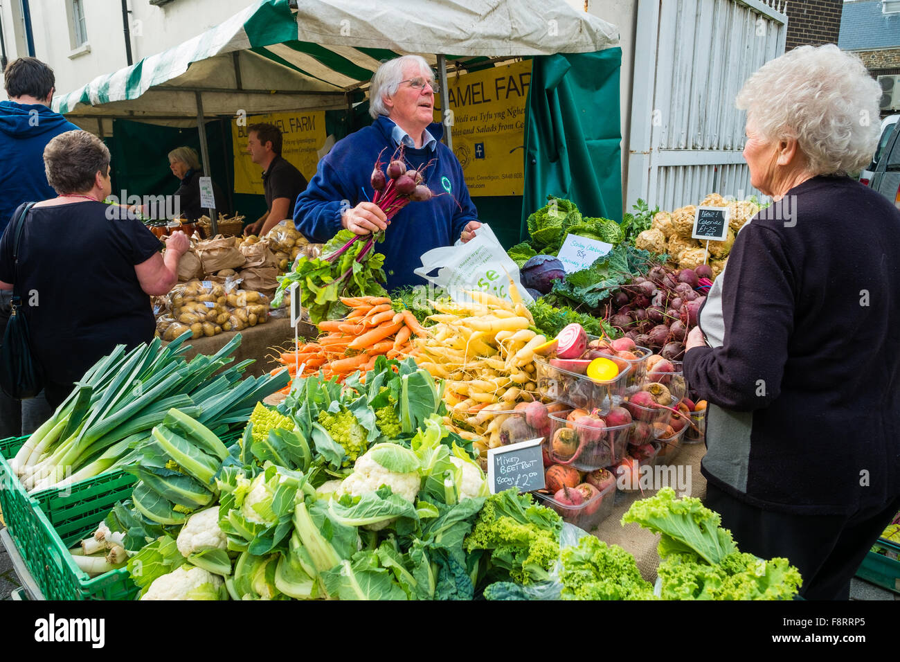 How to do a farmers market hi-res stock photography and images - Alamy