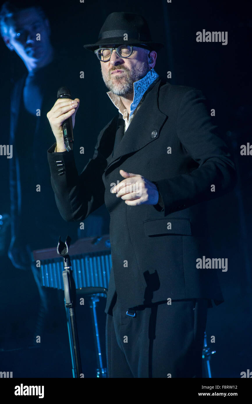 Mario singer hi-res stock photography and images - Alamy