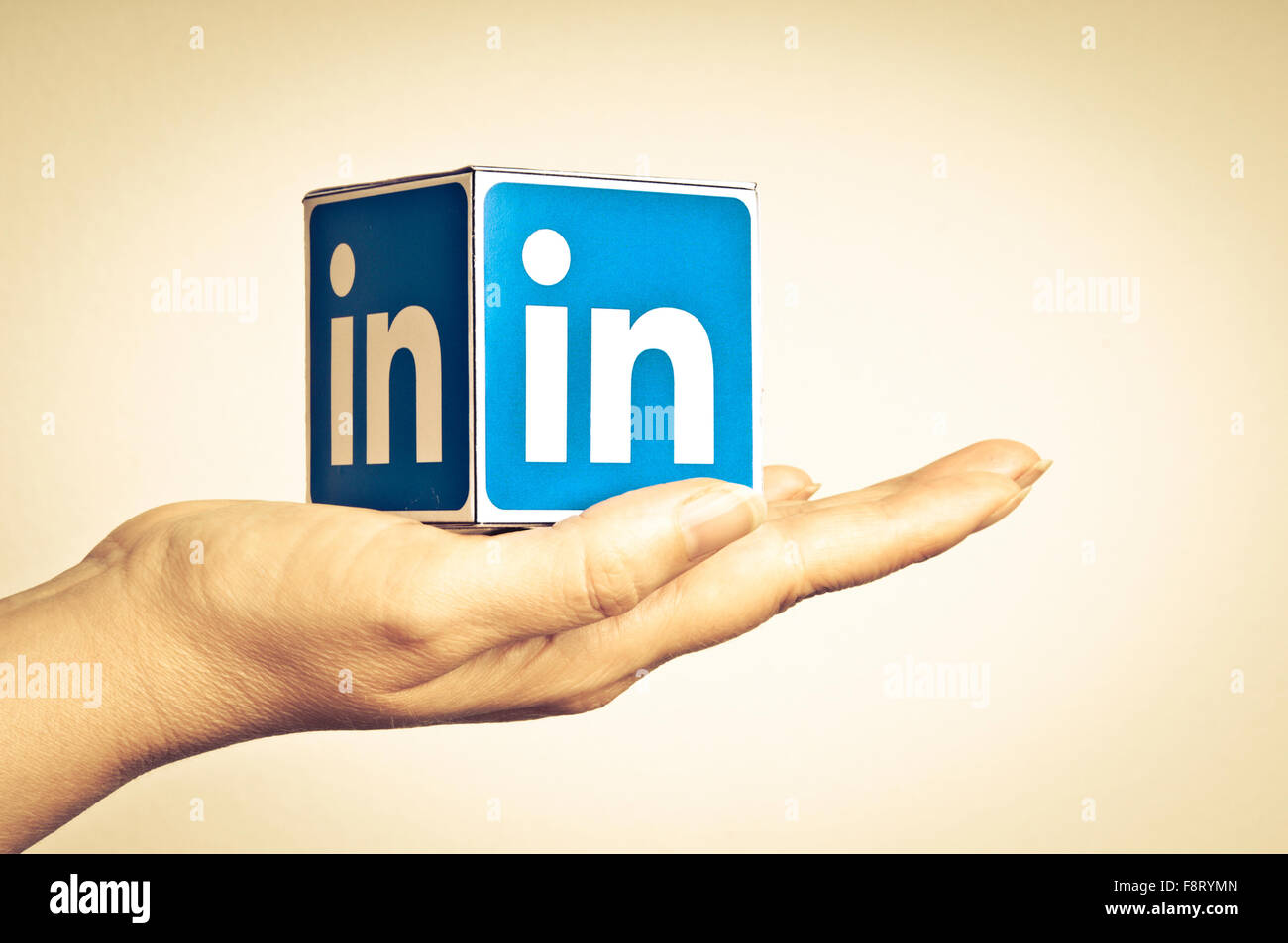 Linkedin hi-res stock photography and images - Alamy