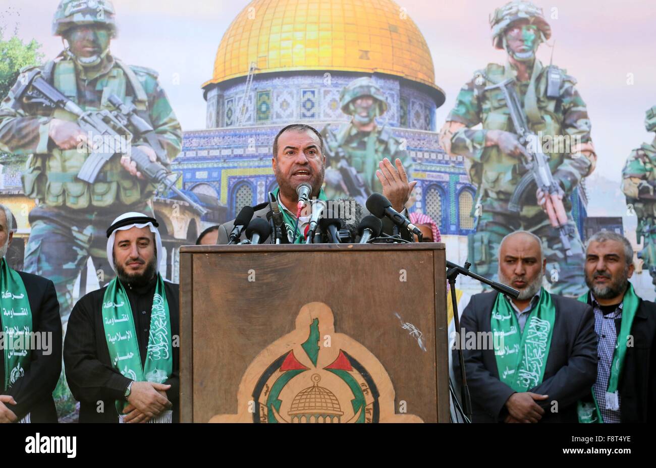 Gaza City, Gaza Strip, Palestinian Territory. 11th Dec, 2015. Senior ...