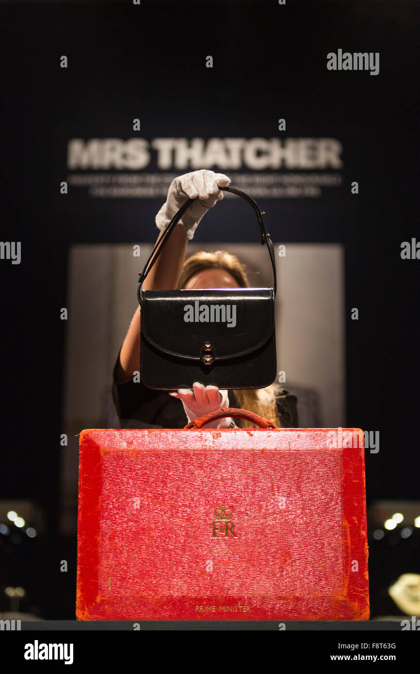 Red dispatch box hi-res stock photography and images - Alamy