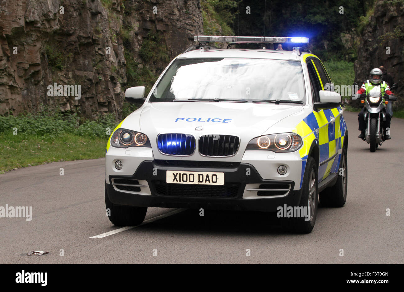 Police 4x4 hi-res stock photography and images - Alamy