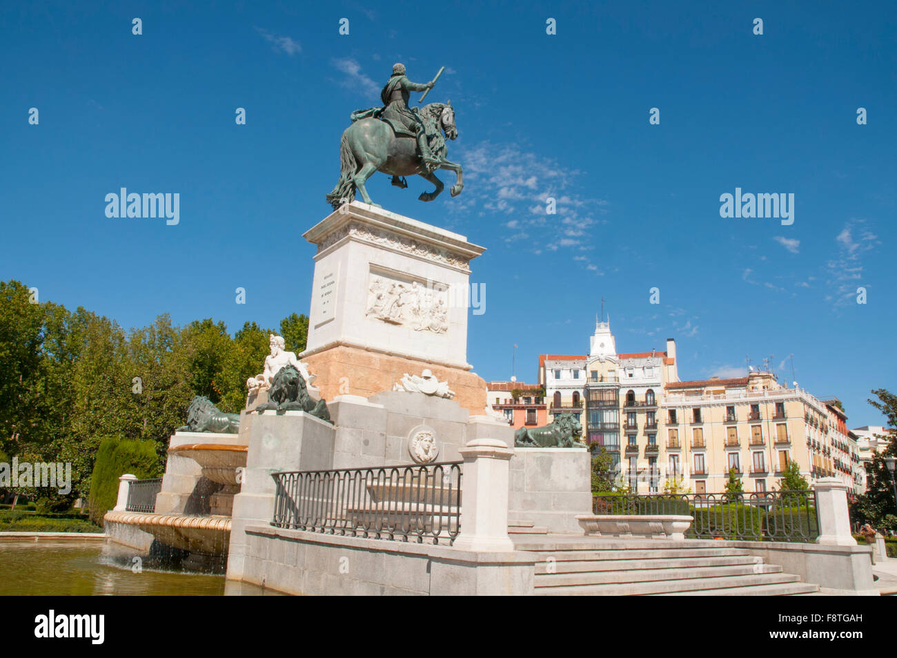 Felipe IV equestrian statue. Oriente Square, Madrid, Spain Stock Photo ...