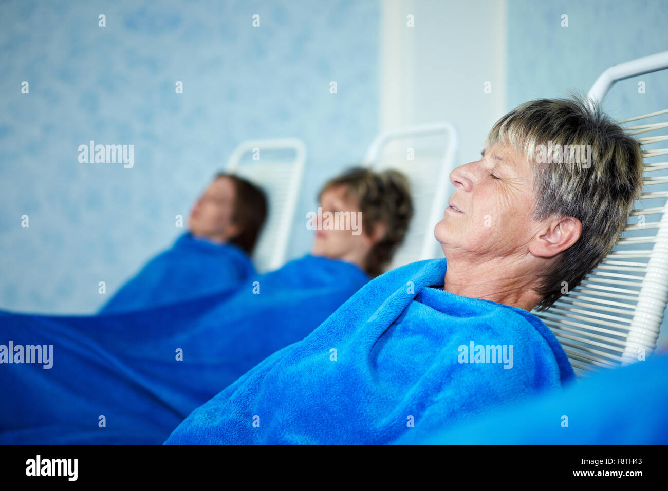 Group women in sauna hi-res stock photography and images - Alamy
