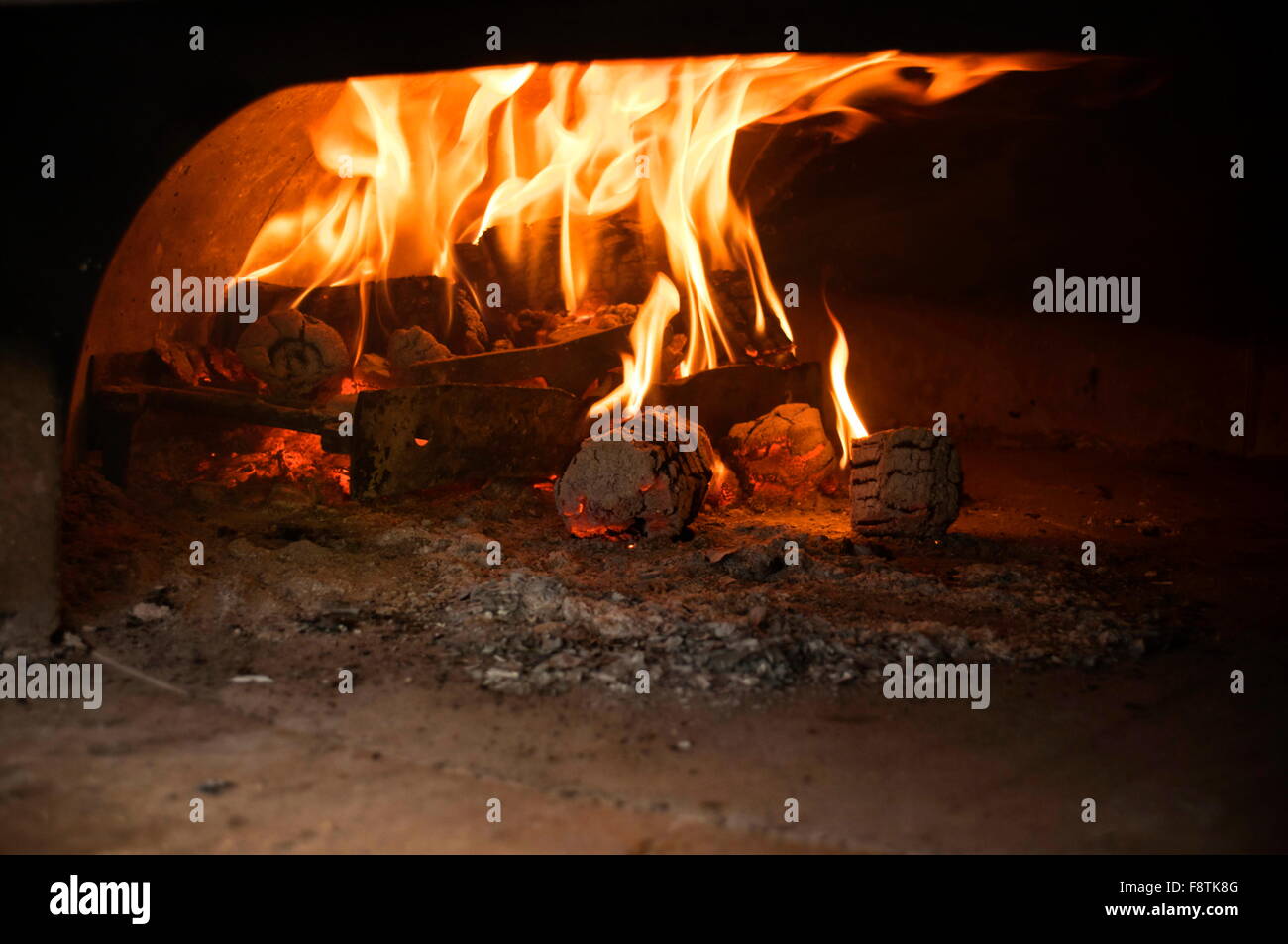 Italian traditional pizza wood oven Stock Photo - Alamy