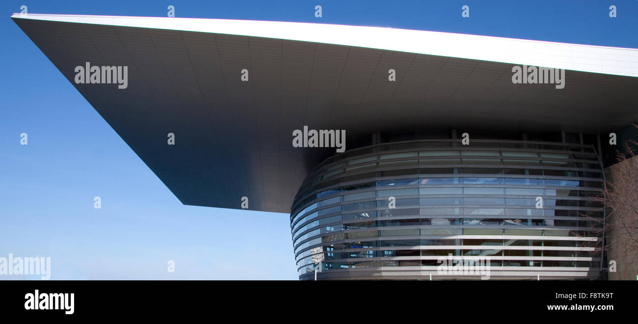 The modern opera house Stock Photo - Alamy