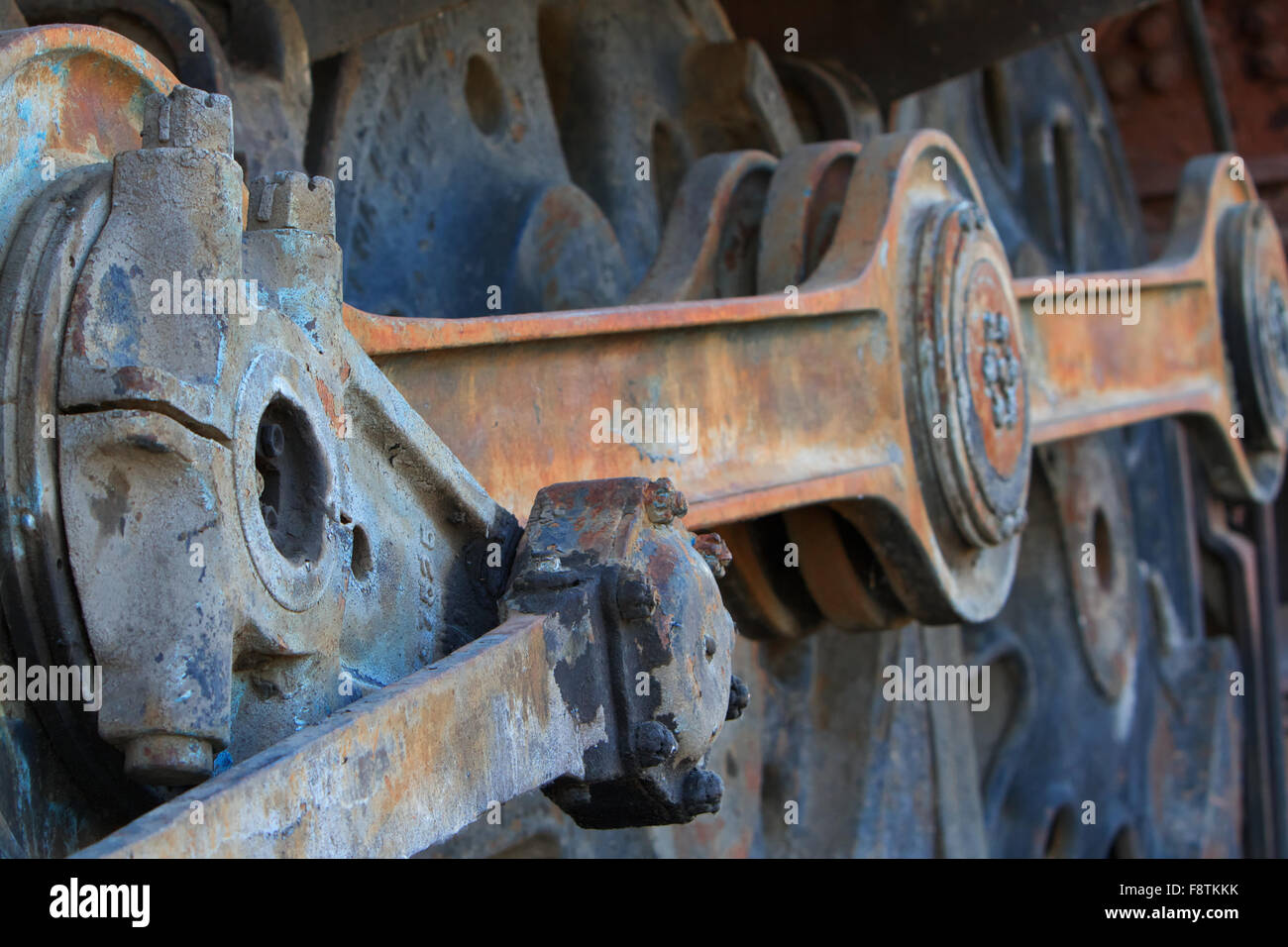 Train Coupling Rods LR Stock Photo - Alamy