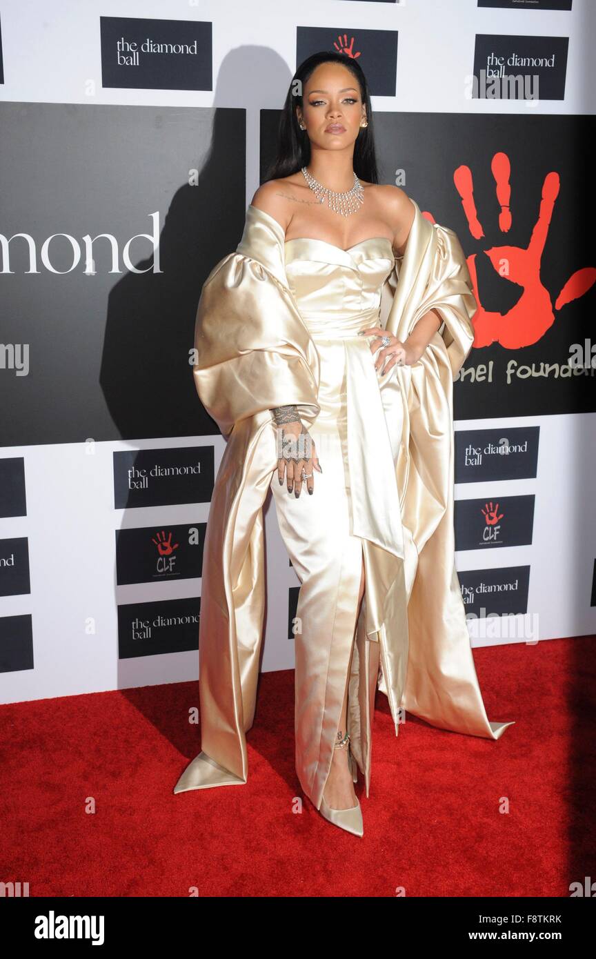 Santa Monica, CA. 10th Dec, 2015. Rihanna at arrivals for The Second ...