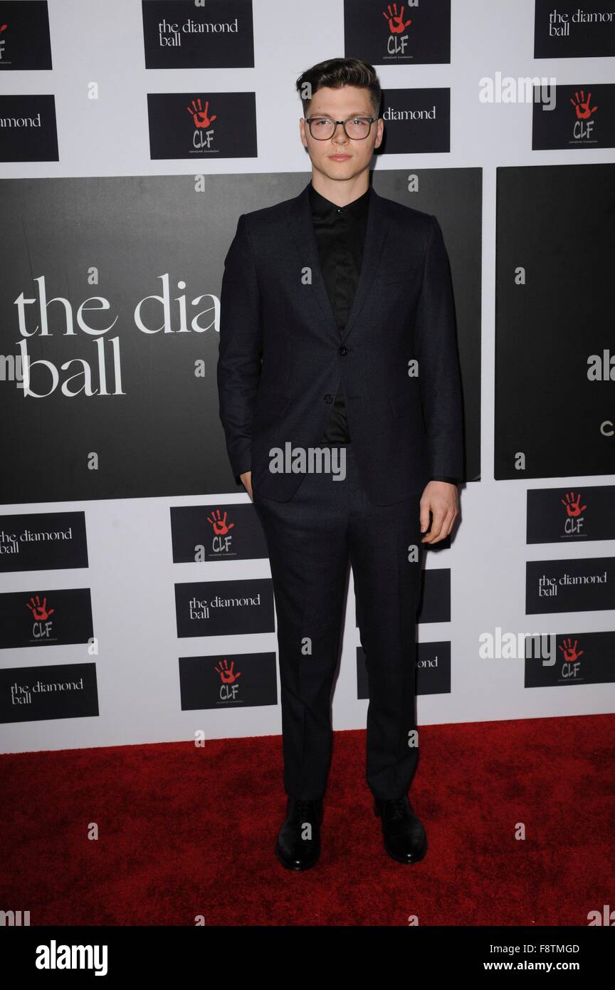 Santa Monica, CA. 10th Dec, 2015. Kevin Garrett at arrivals for The ...