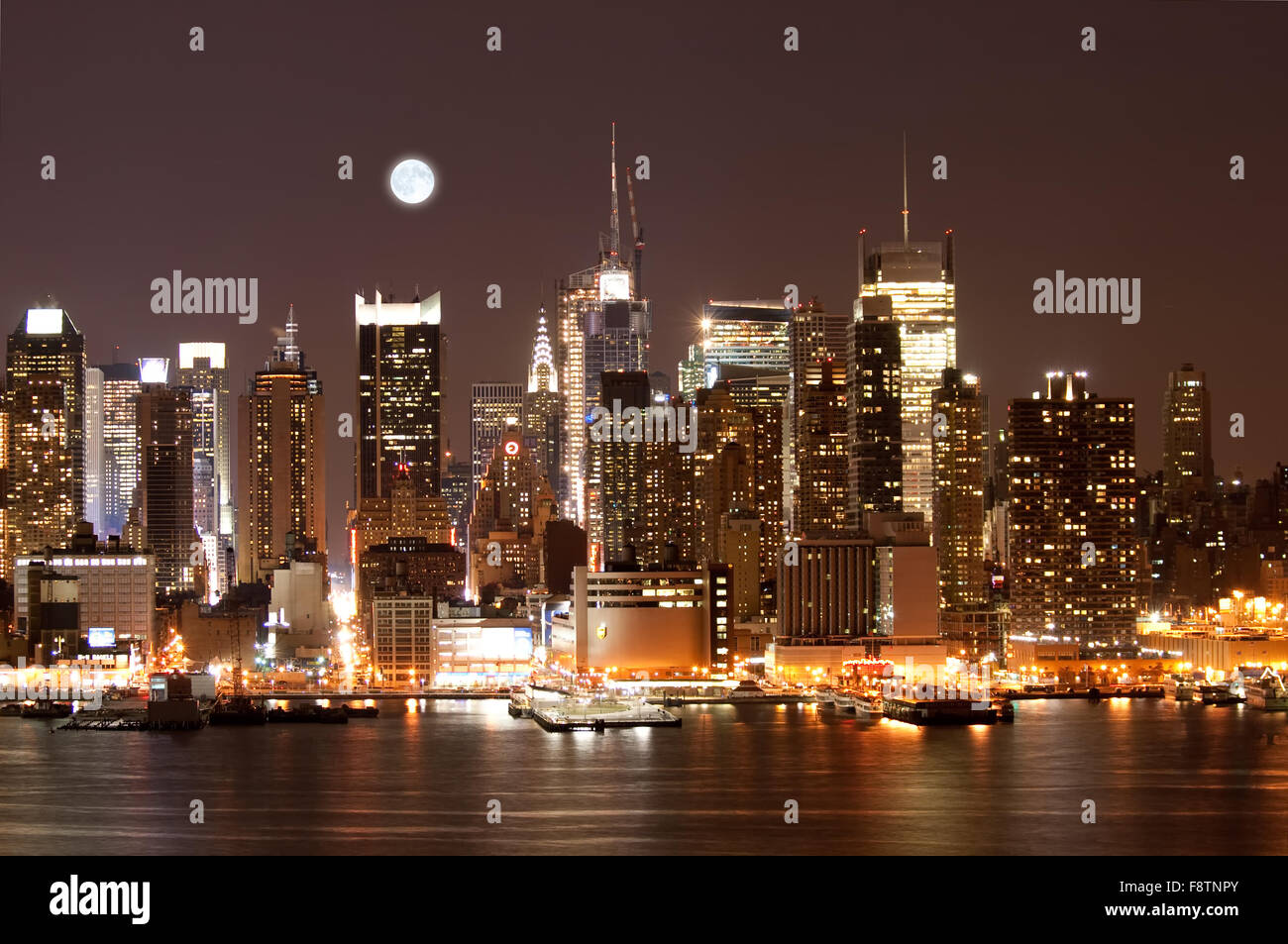 The Mid-town Manhattan Skyline Stock Photo - Alamy