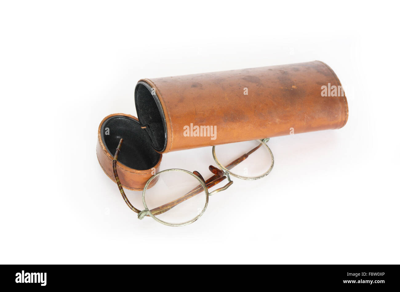Old Spectacles High Resolution Stock Photography and Images - Alamy