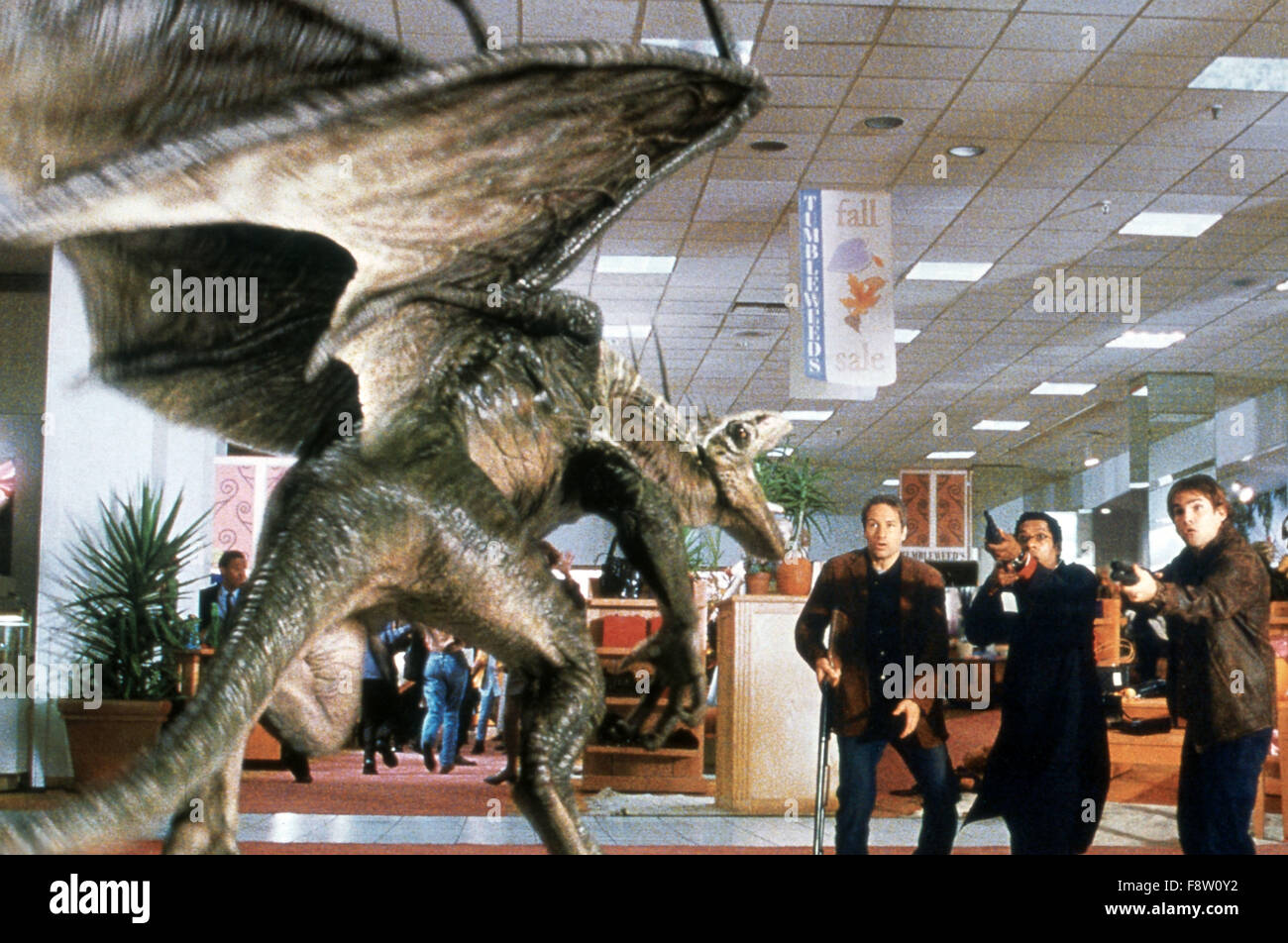 Evolution ivan reitman 2001 hi-res stock photography and images - Alamy