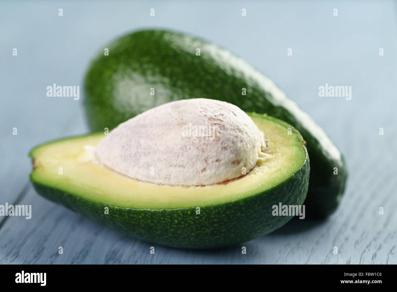 Avocado green hi-res stock photography and images - Alamy