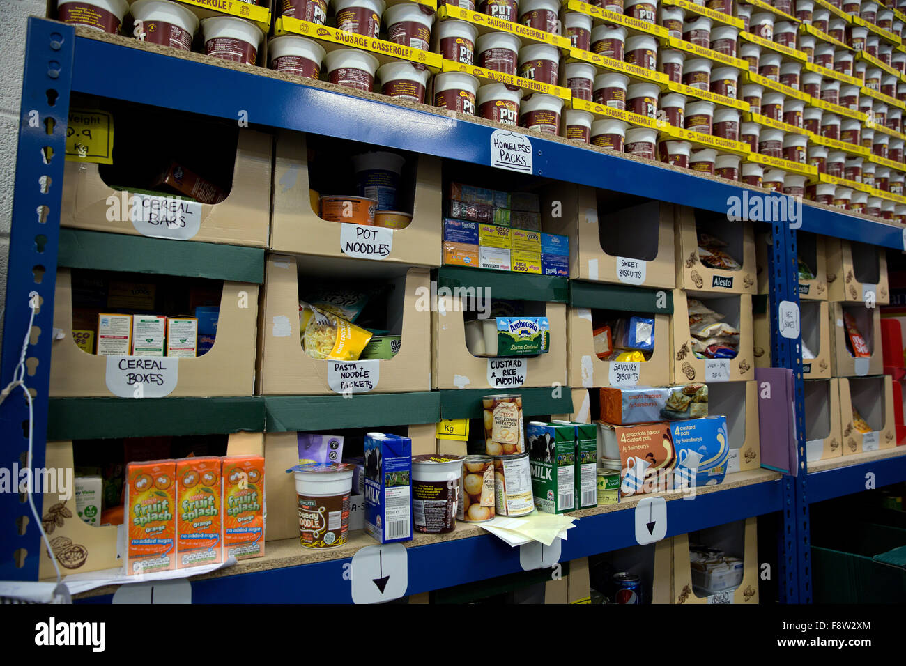 Foodbanks uk hi-res stock photography and images - Alamy