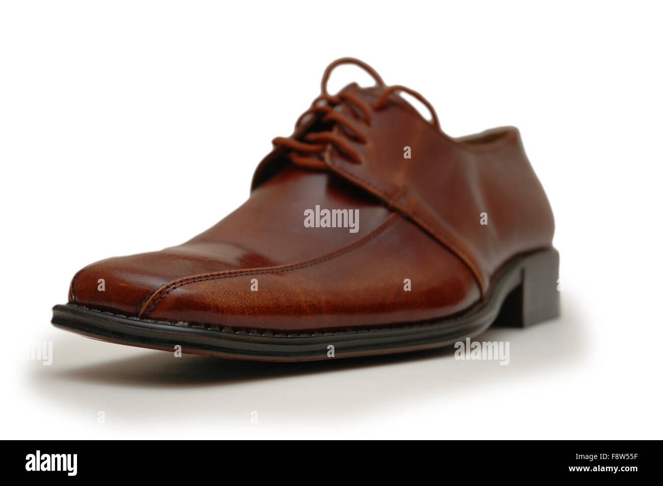 Male shoe isolated on white Stock Photo - Alamy