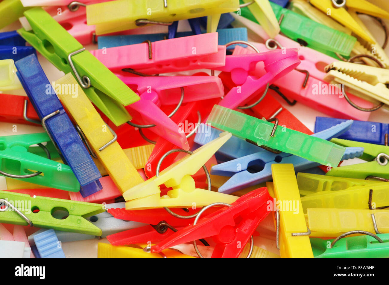 Pins of various colors arranged as background Stock Photo - Alamy