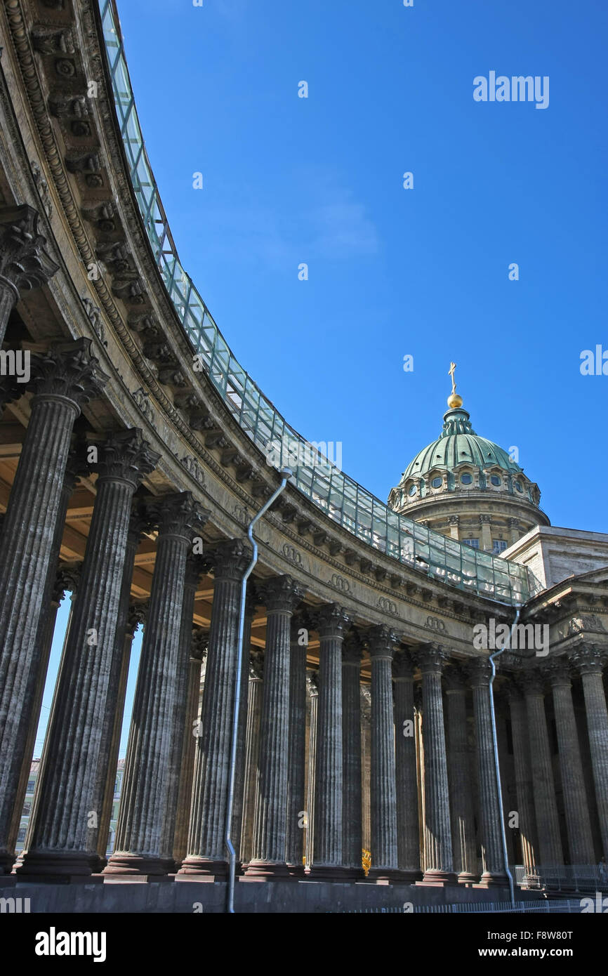 Cathedral pillars perspective Stock Photo - Alamy