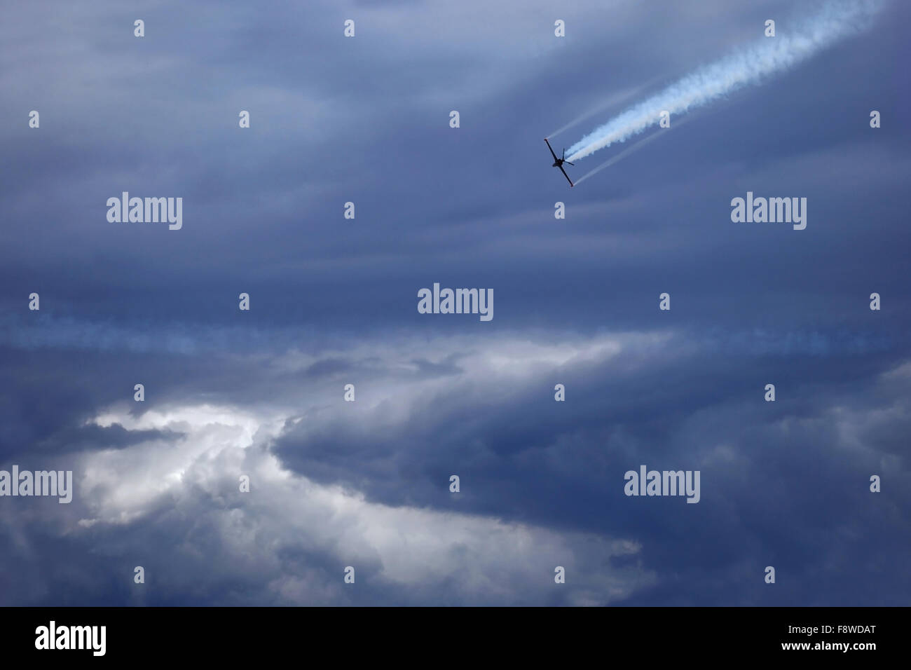 Top view white clouds movement hi-res stock photography and images - Alamy