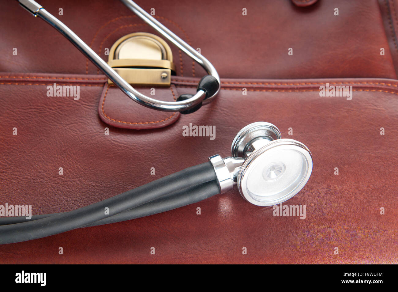 Doctor's brown leather case with the stethoscope Stock Photo - Alamy