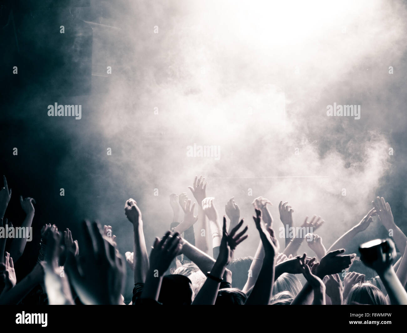 Crowd concert back light silhouette hi-res stock photography and images ...