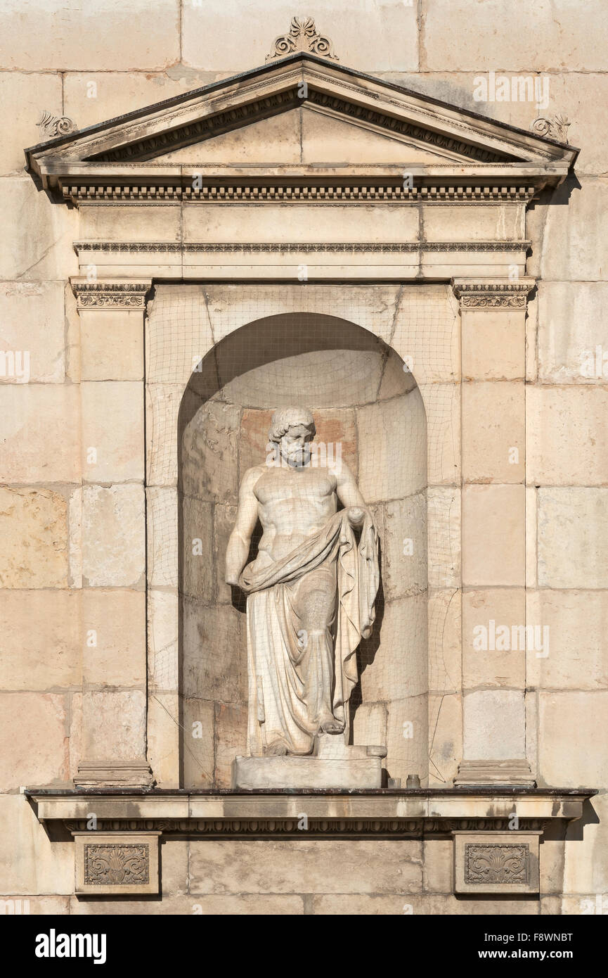 Prometheus sculpture hi-res stock photography and images - Alamy