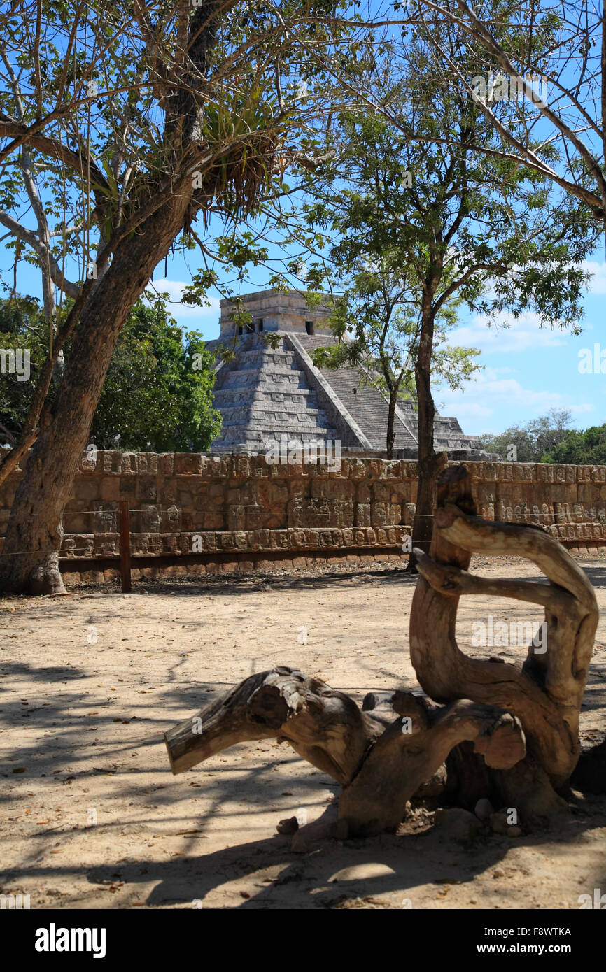 The temples of chichen itza temple in Mexico Stock Photo - Alamy