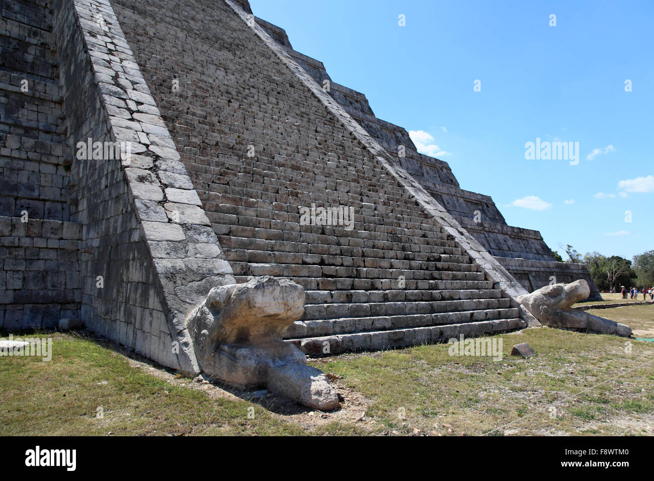 The temples of chichen itza temple in Mexico Stock Photo - Alamy