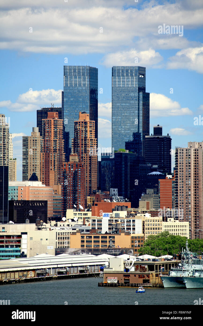 The Mid-town Manhattan Skyline Stock Photo - Alamy