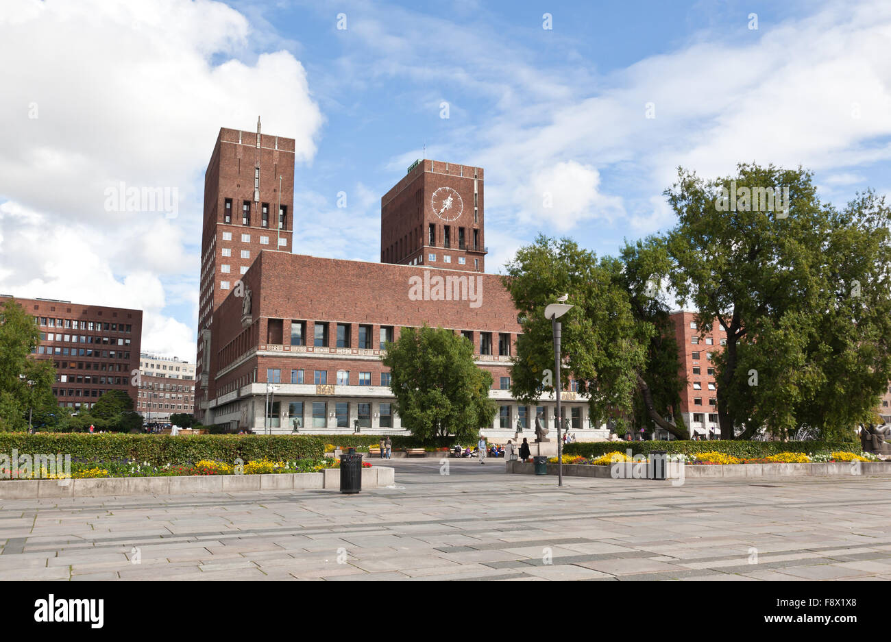 Oslo City Hall in central Oslo Stock Photo - Alamy