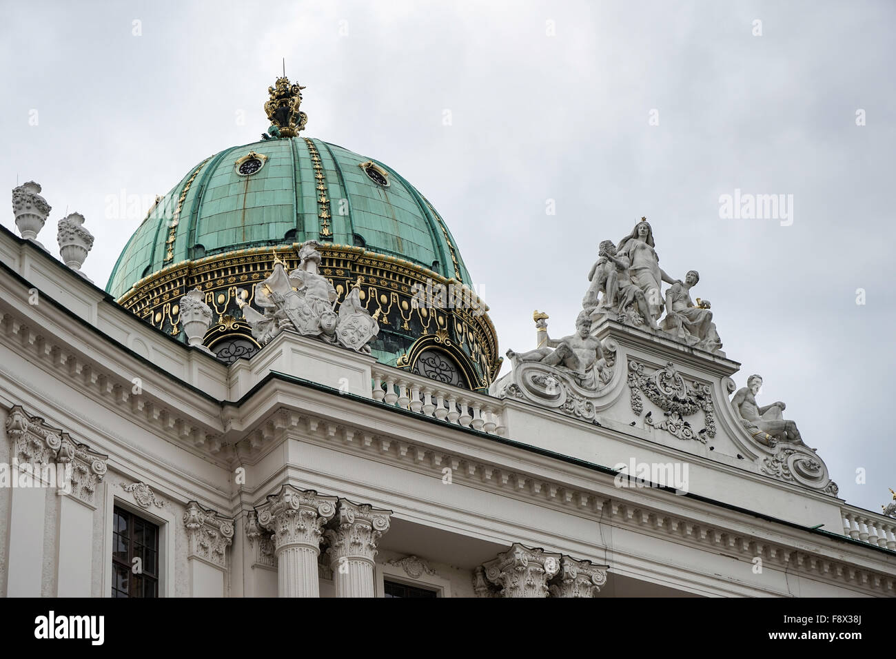 Hofburg at Heldenplatz in Vienna Stock Photo - Alamy