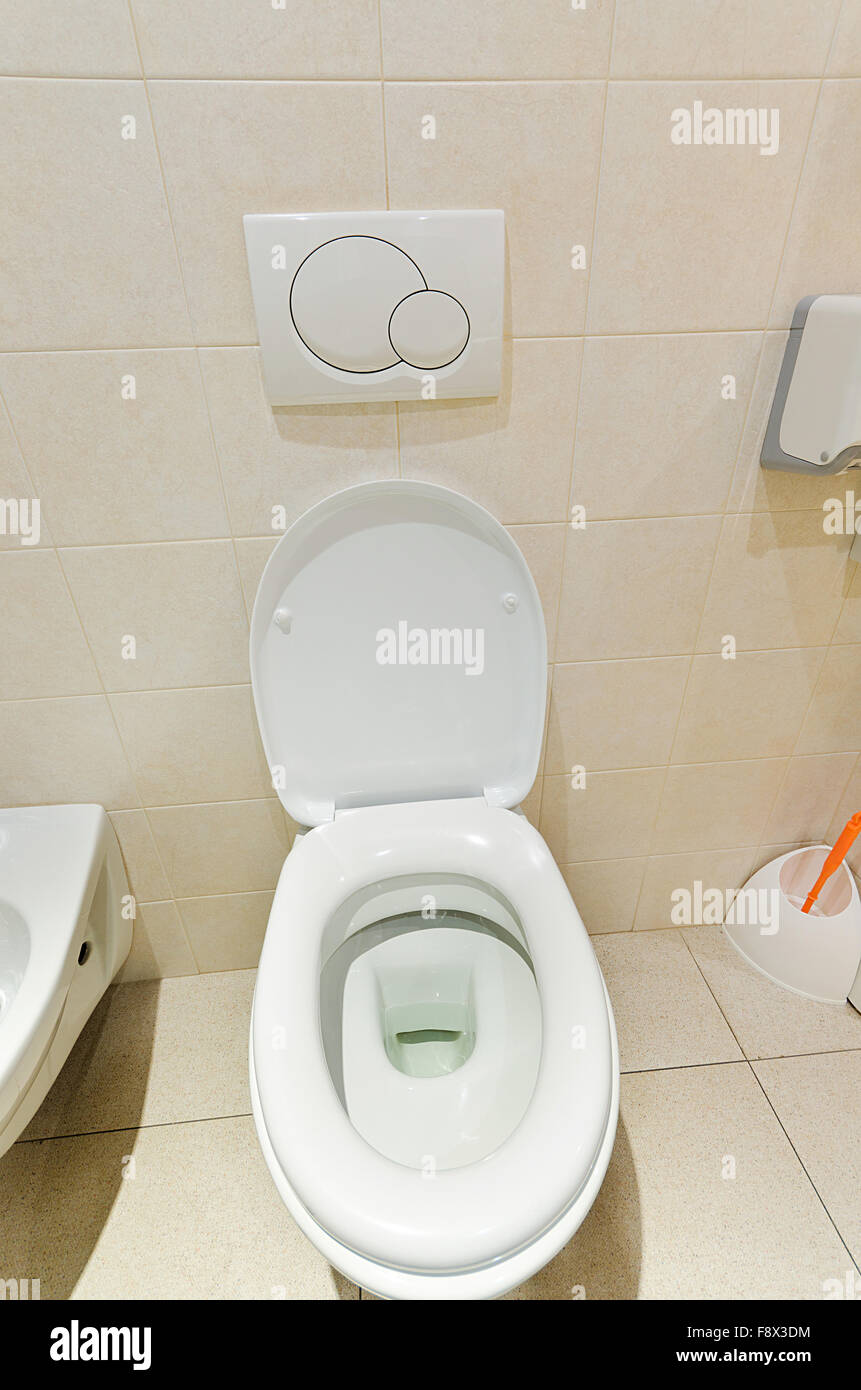 Toilet in the modern bathroom Stock Photo - Alamy