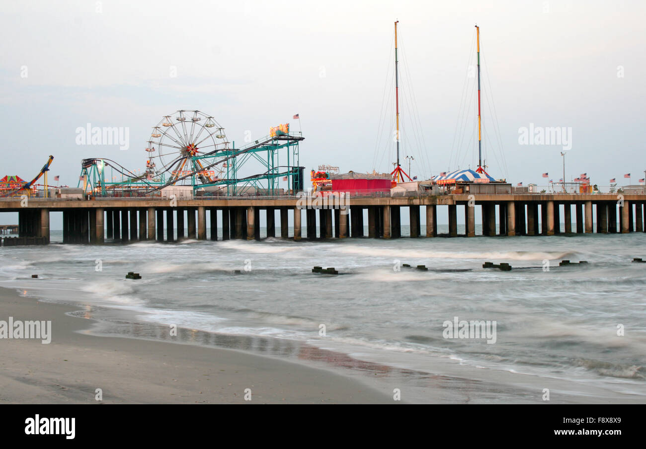 Amuesment park hi-res stock photography and images - Alamy