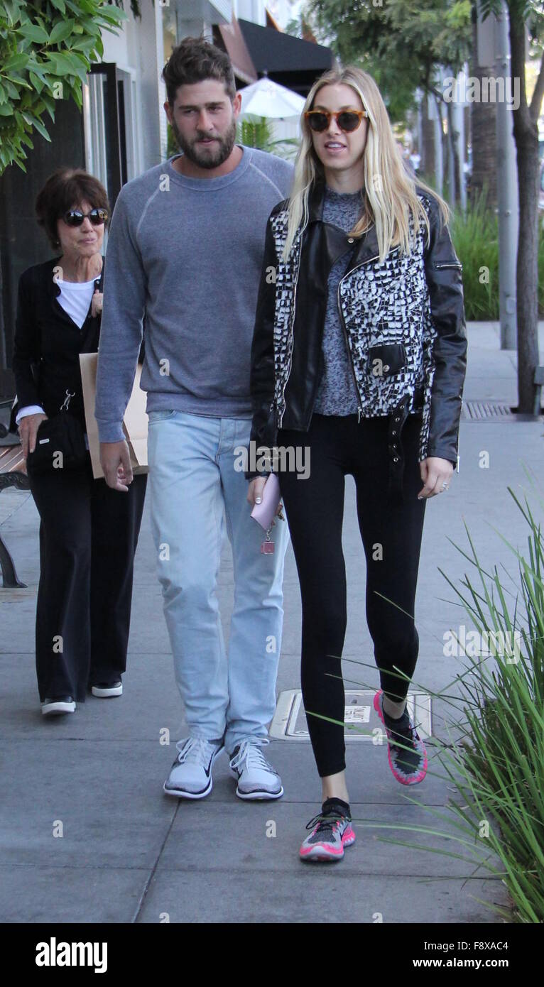 Newly wed Whitney Port out and about with new husband, Tim Rosenman ...