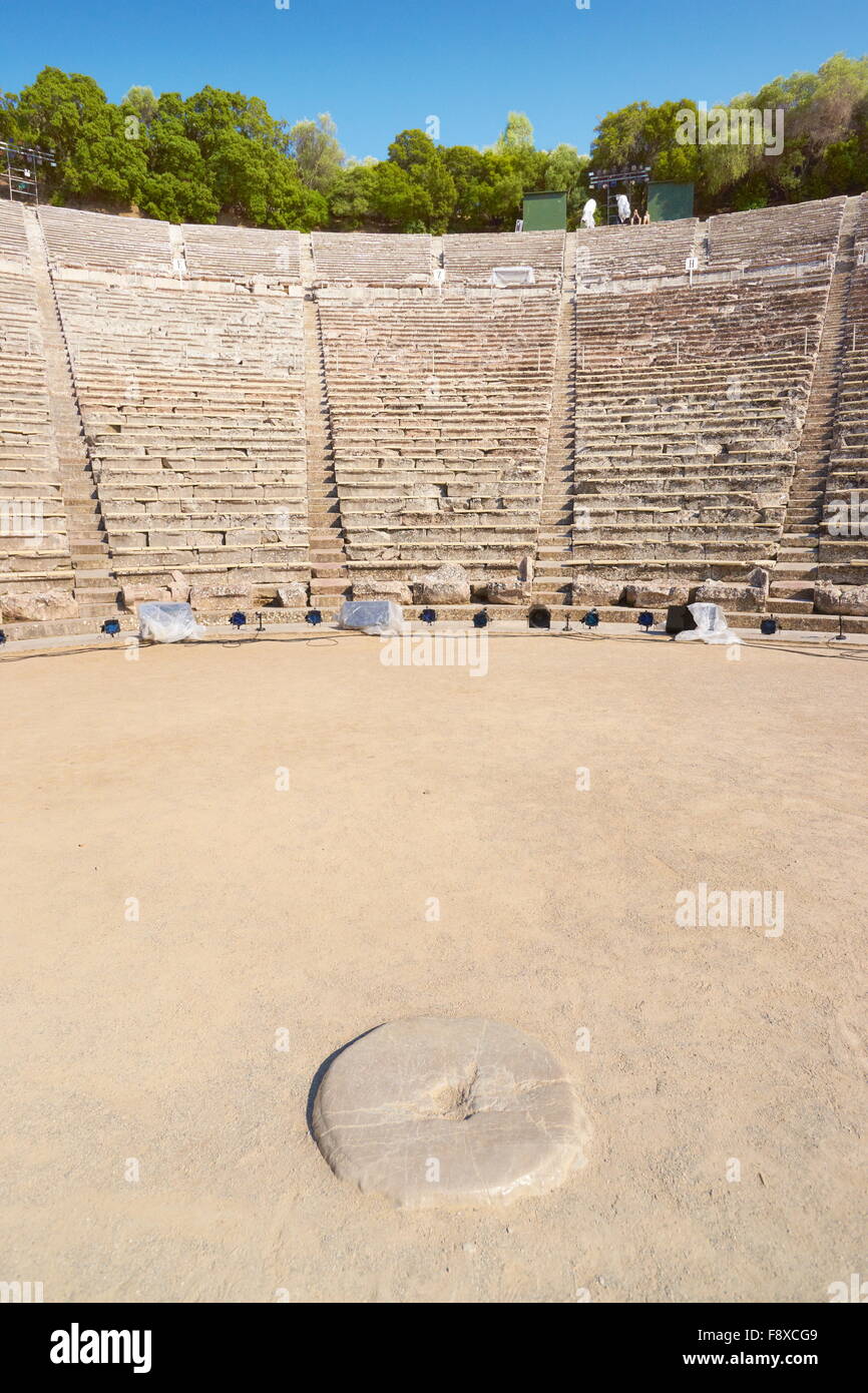 Amphitheatre steps hi-res stock photography and images - Alamy