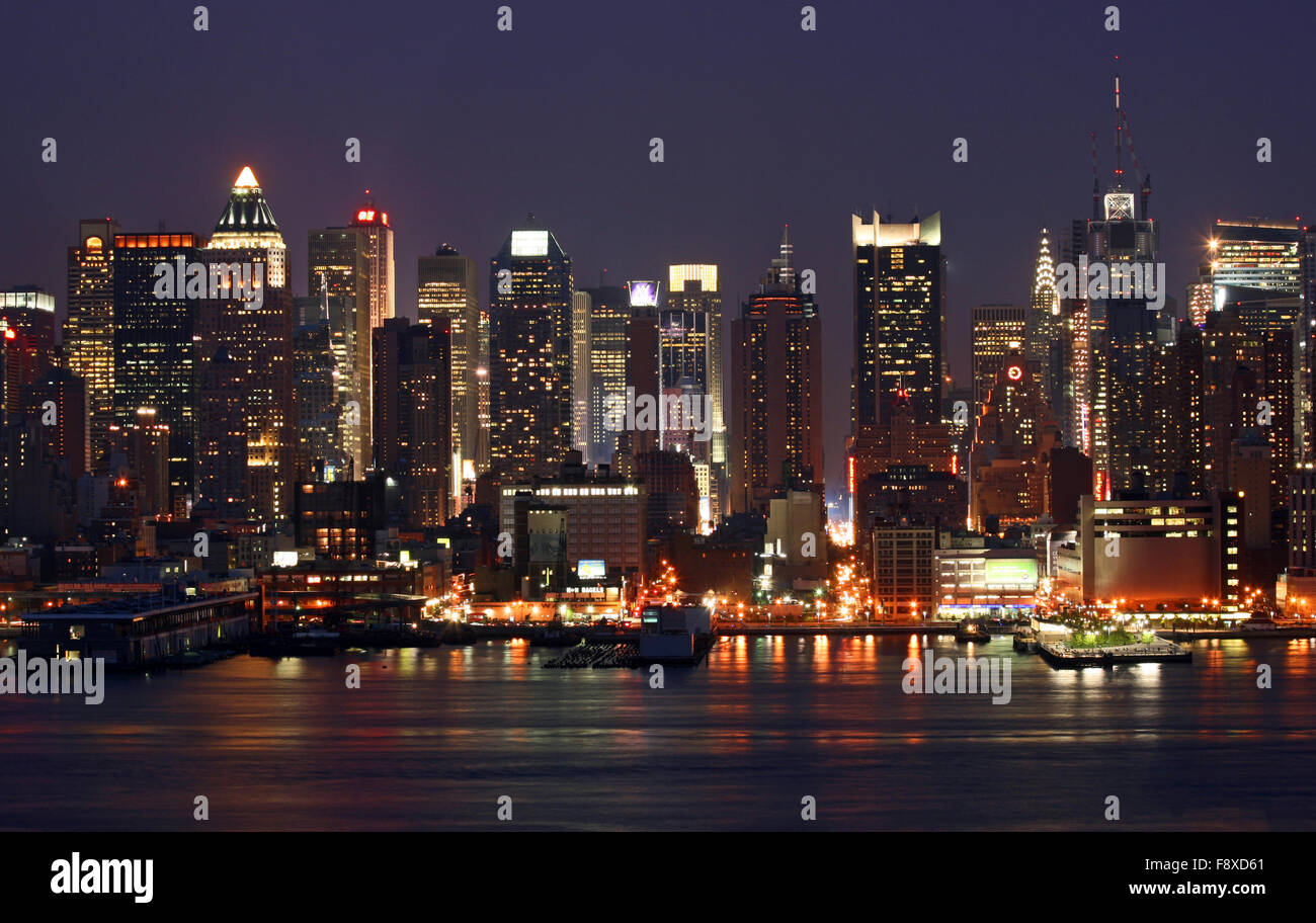 Manhattan Mid-town Skyline Stock Photo - Alamy