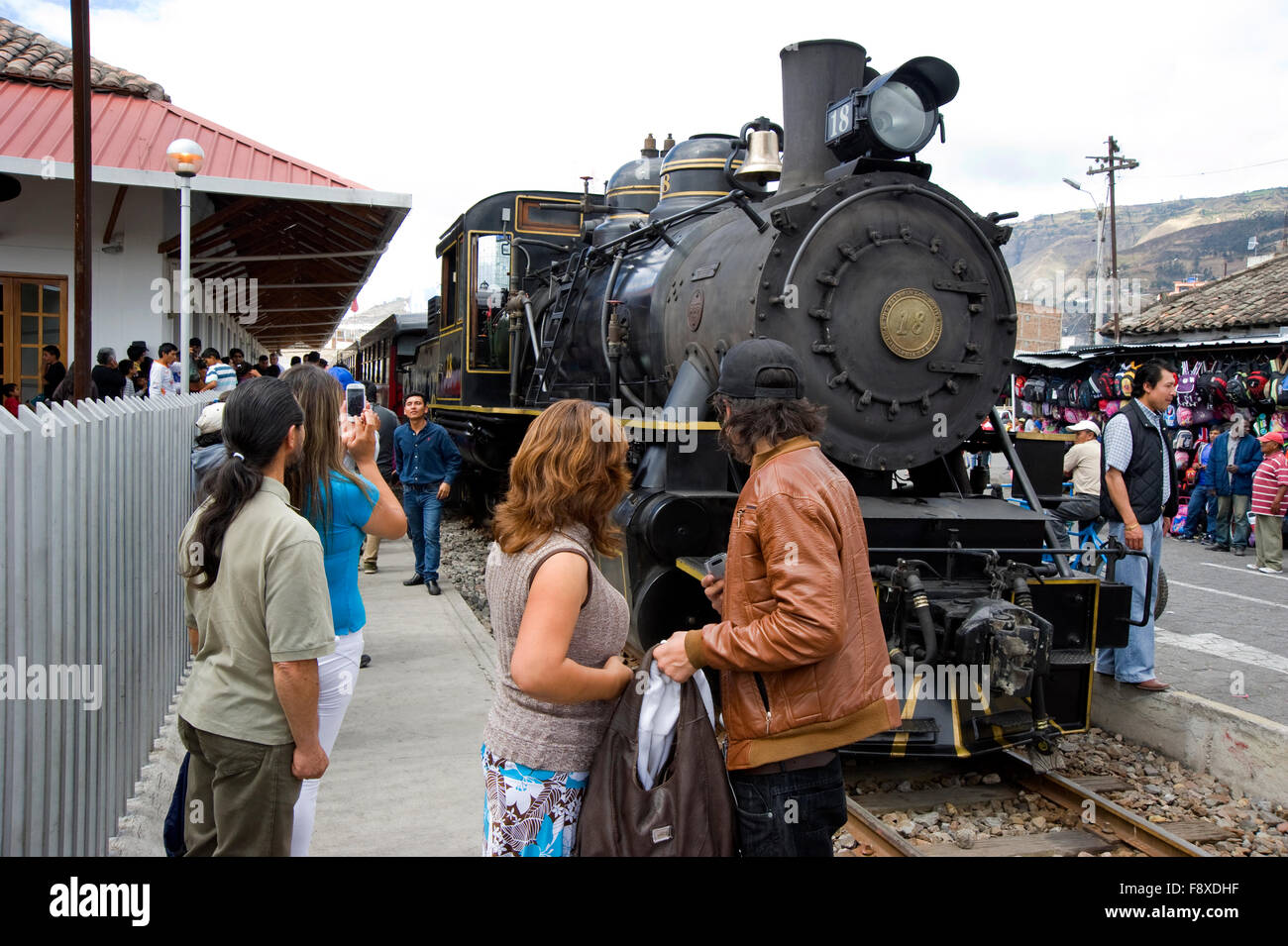 Ecuador train steam hi-res stock photography and images - Alamy