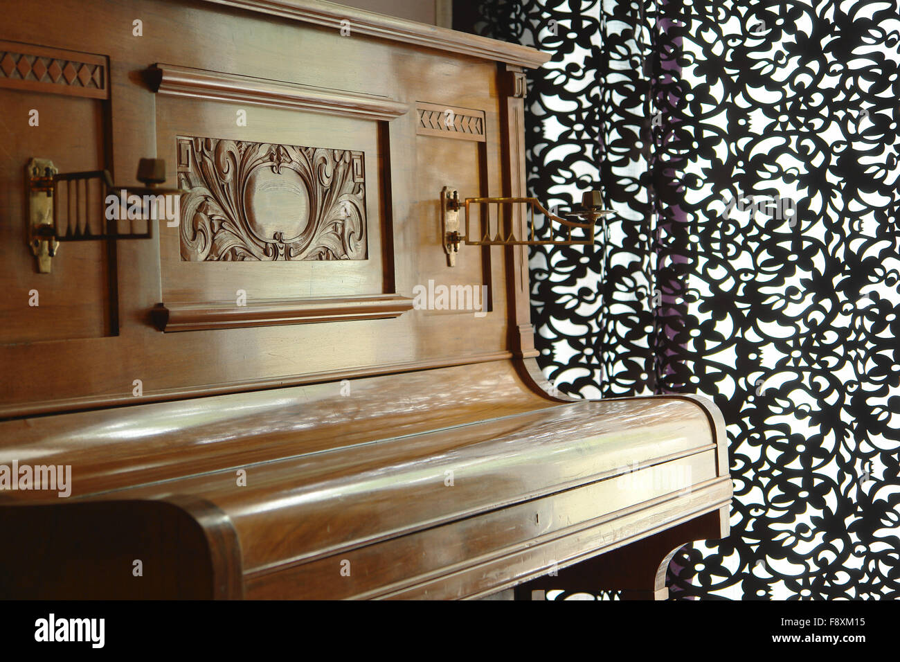 Piano classics hi-res stock photography and images - Alamy