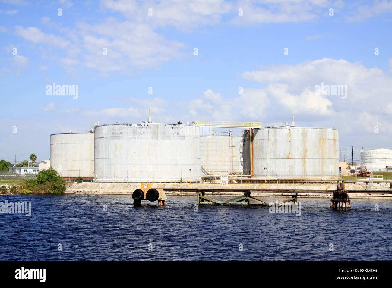 oil tanks in the port of Tampa Florida Stock Photo - Alamy