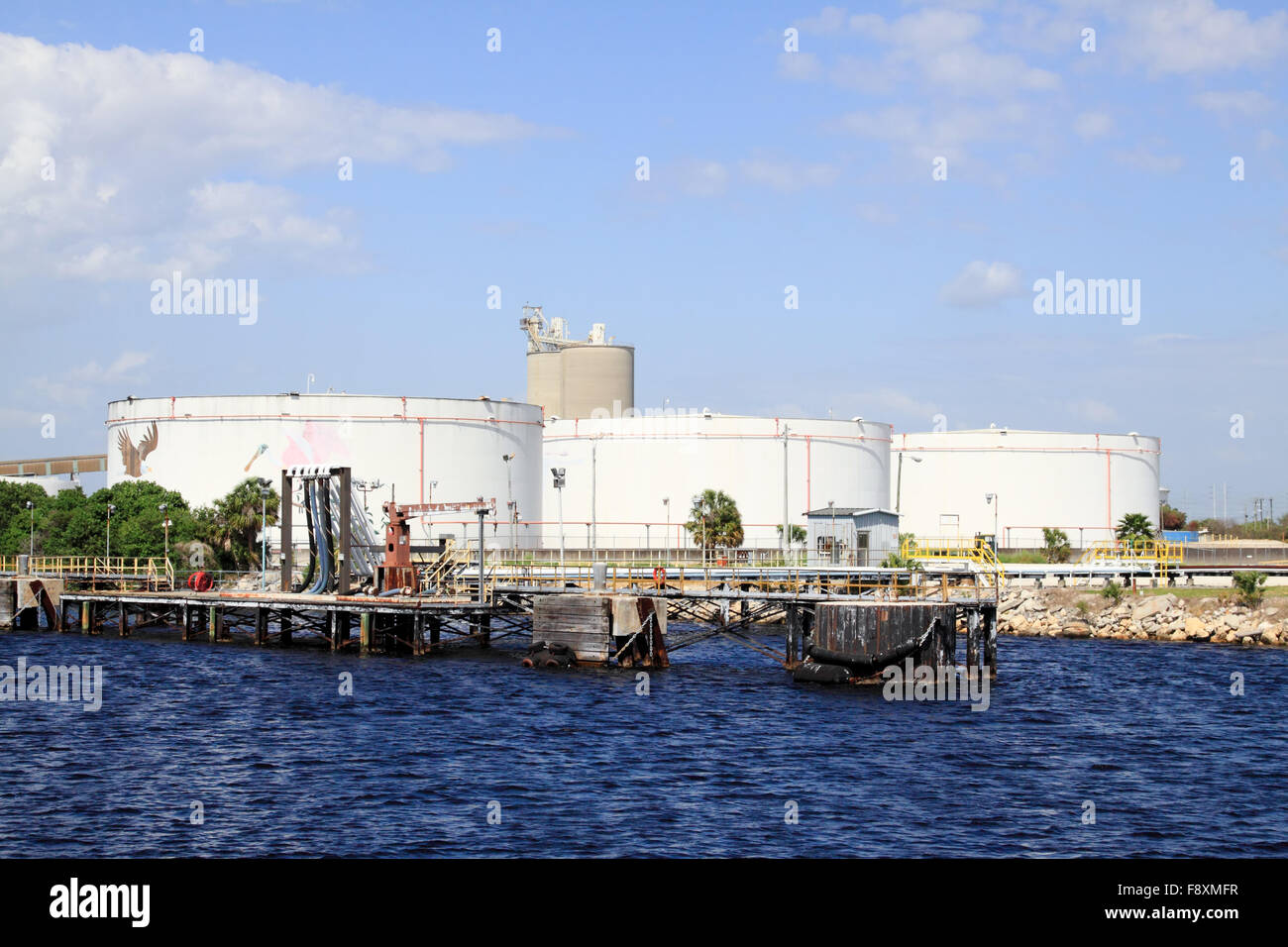 oil tanks in the port of Tampa Florida Stock Photo - Alamy