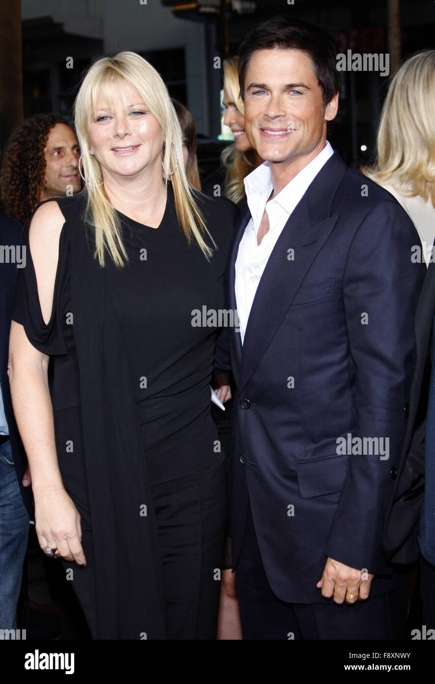 HOLLYWOOD, CALIFORNIA - Monday September 20, 2009. Rob Lowe and wife at ...