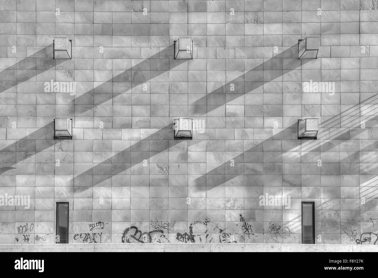 Perfect symmetry hi-res stock photography and images - Alamy